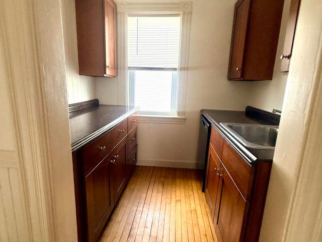 61 laurel Street # 1