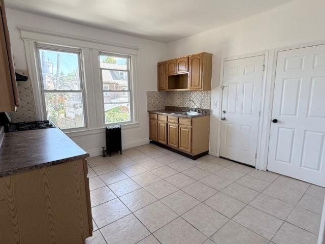 61 Mapes Ave