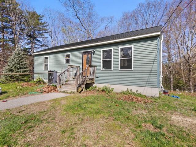 61 Maple St, New Gloucester, ME 04260