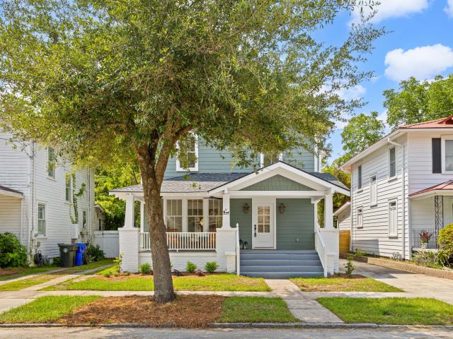 61 Maple Street