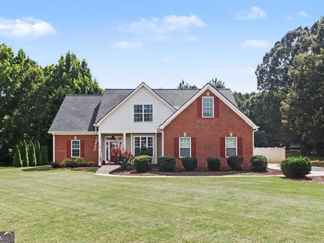 61 Mount Moriah Dr, Senoia, GA 30276