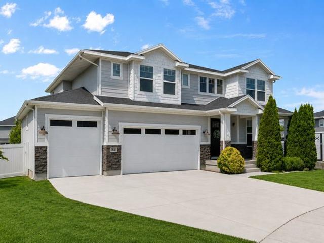 61 N Flower Rd, Vineyard, UT 84059