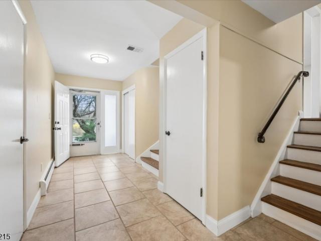 61 N Hillside Ave
