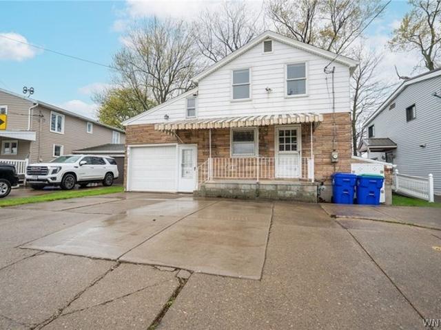 61 N Shore Dr, Buffalo, NY 14219