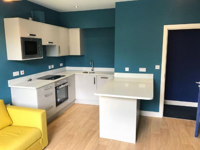 61 Newsome Road, Huddersfield, HD4
