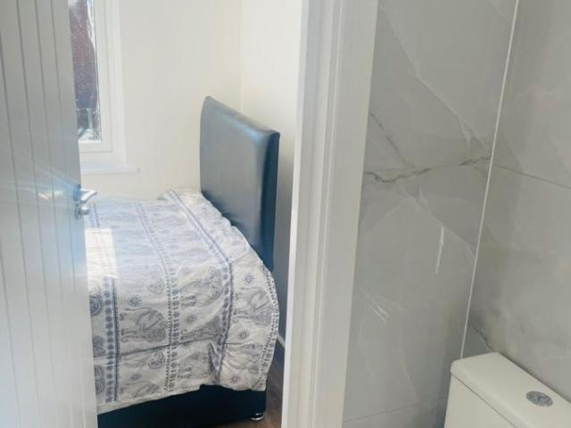 61 North Hyde Road, Hayes UB3, Room to rent, £950 pcm | PrimeLocation