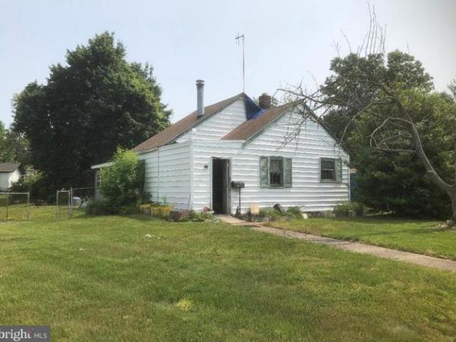 61 Notre Dame Ave, New Castle, DE 19720
