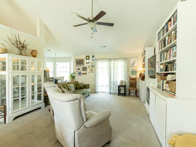 61 Oak Landing Trail