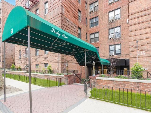 61 Oliver Street # 2V