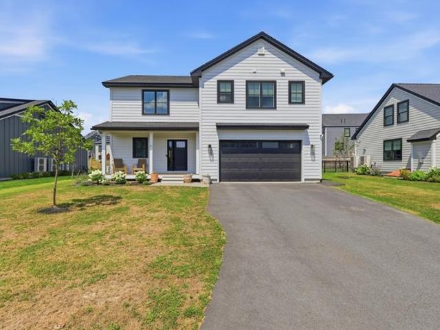 61 Owls Nest Rd, Portland, ME 04102