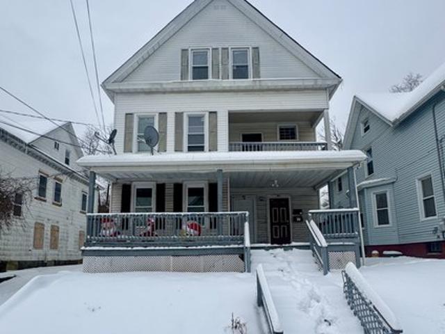 61 Randolph Ave, Meriden, CT 06451