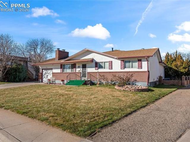 61 Radcliff Lane