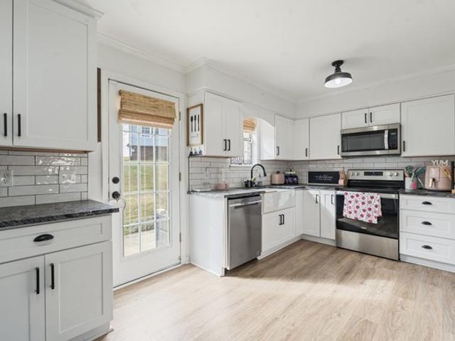 61 Rolling Meadows Dr, Goodlettsville, TN 37072