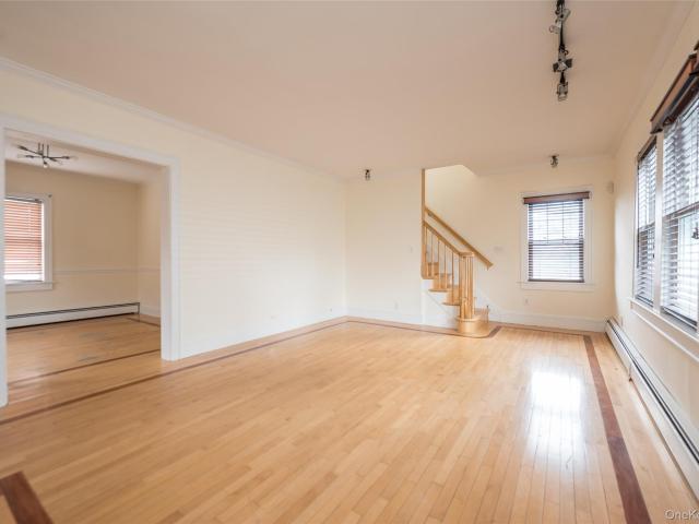 61 Roundhill Drive