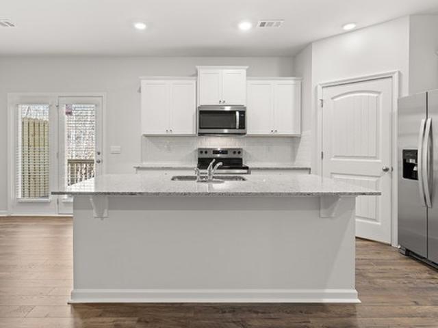 61 Rustin Rdg, Dahlonega, GA 30533