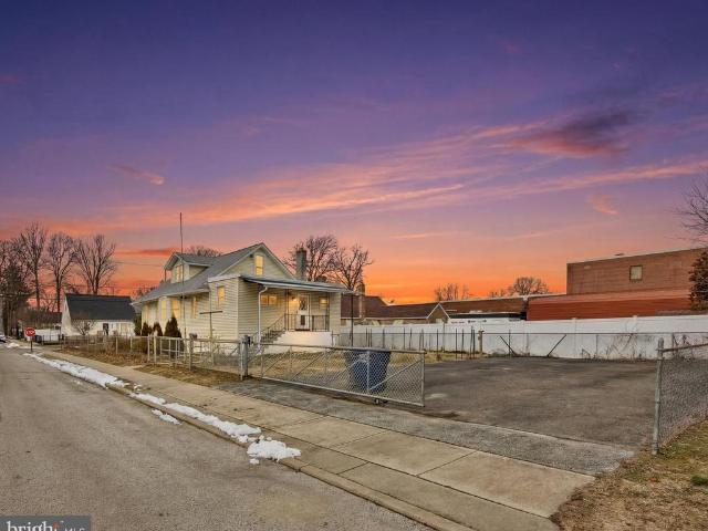 61 S Maple Avenue