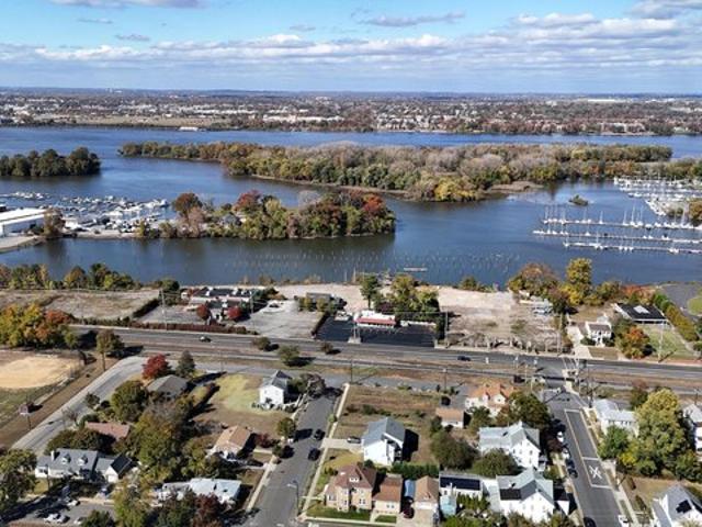 61 Saint Mihiel Dr, Delran, NJ 08075