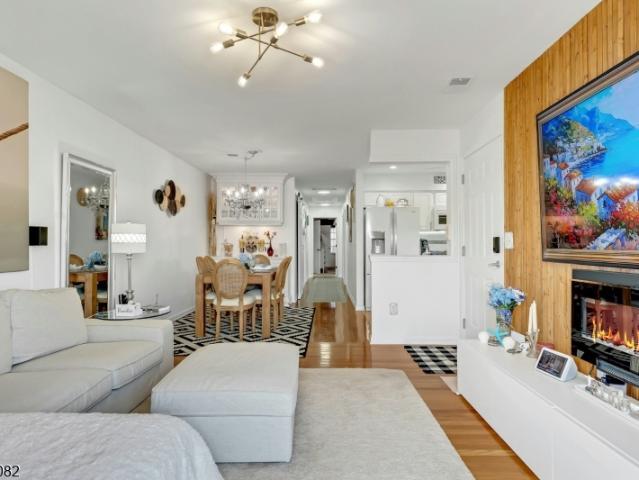 61 Sherman Ave