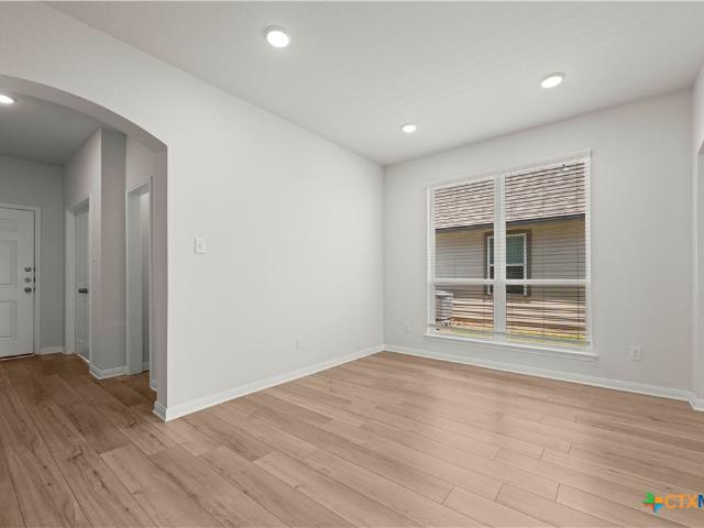 6204 Golden Gate Drive