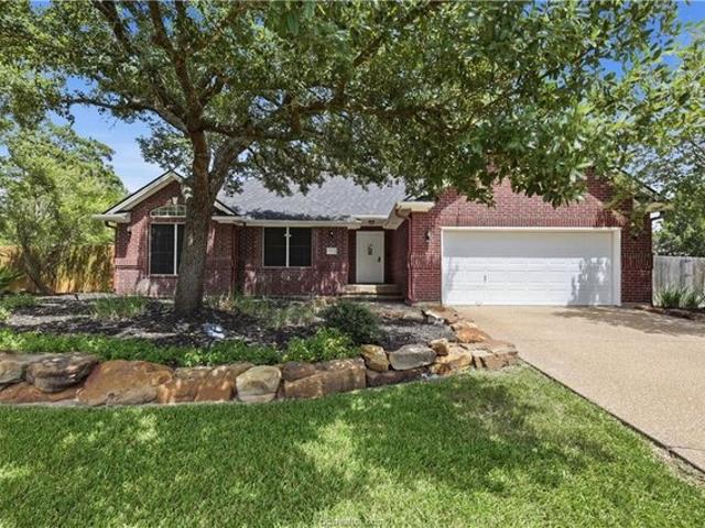 6204 London Cir, Bryan, TX 77802