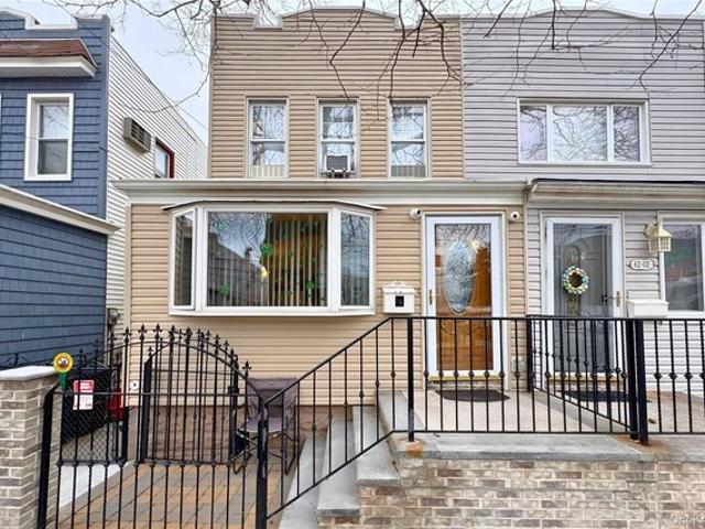 6204 62nd Rd, Middle Village, NY 11379