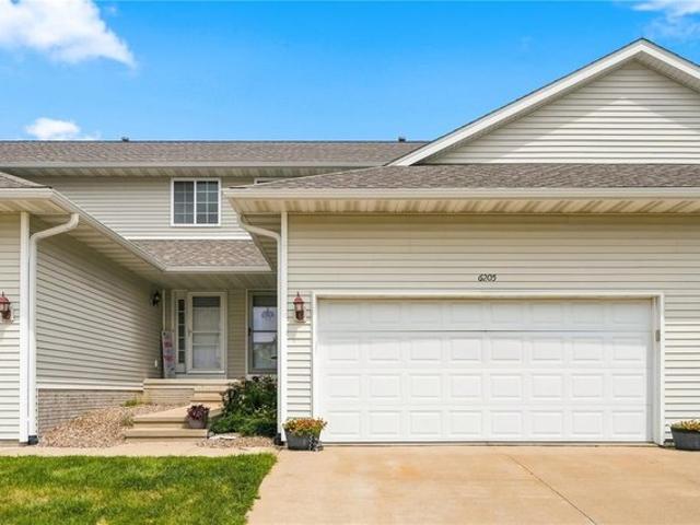 6205 Muirfield Dr SW, Cedar Rapids, IA 52404