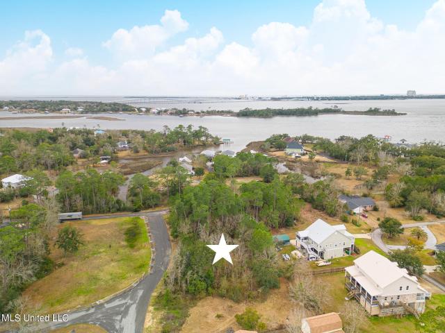6205 Hermosa Drive