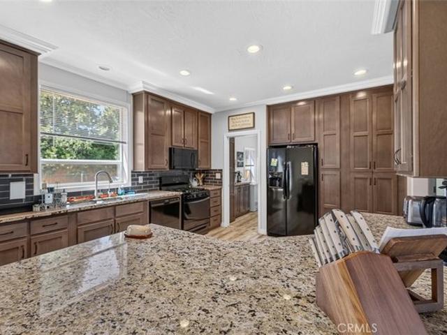 6205 Lancaster Dr, Paradise, CA 95969
