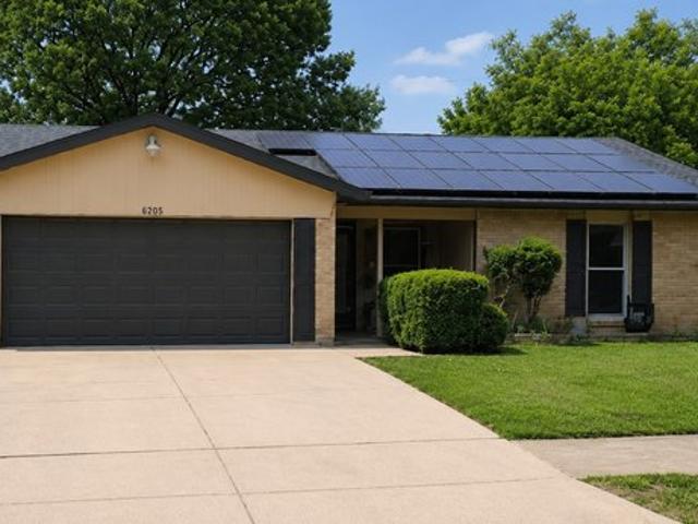 6205 Sunnybrook Dr, Watauga, TX 76148