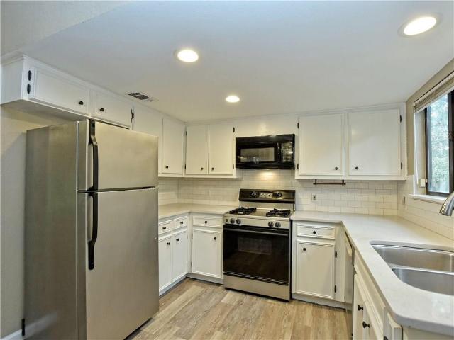 6206 Sun Vista Dr
