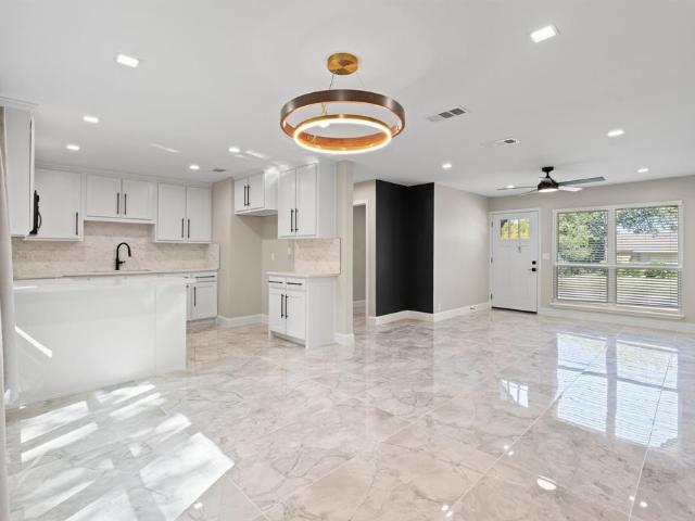 6207 Ivy Hill Road
