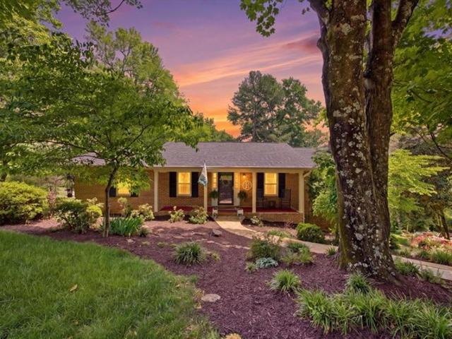 6207 Pine Marr Dr, Hixson, TN 37343