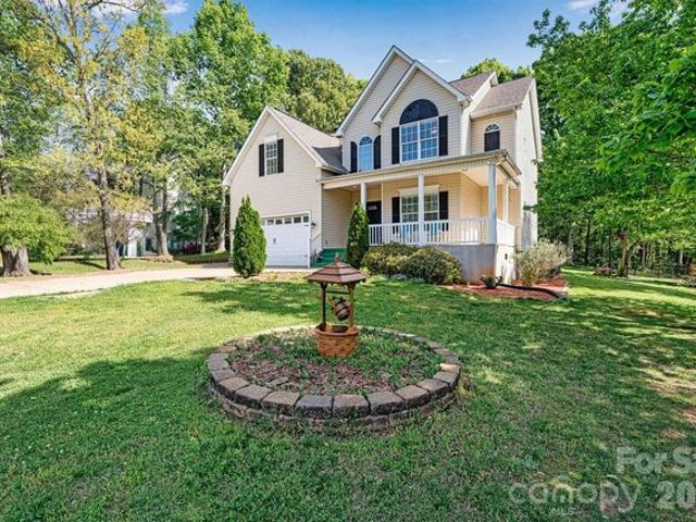 6208 Neptune Dr, Denver, NC 28037