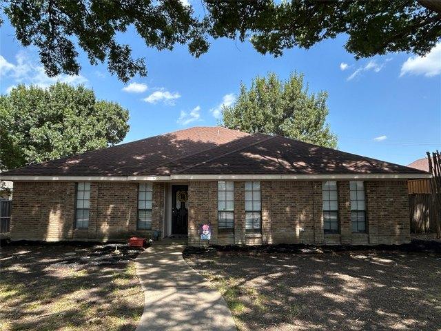 6208 Bronze Leaf Dr, Plano, TX 75023