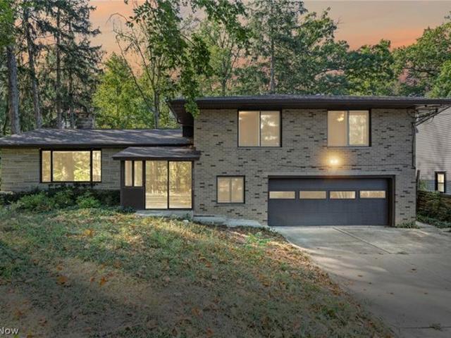 6208 Dora Blvd, Independence, OH 44131