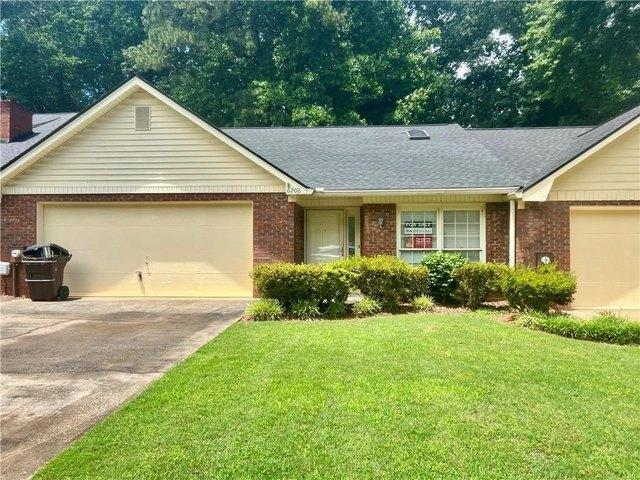 6208 Douglas Manor Ct, Douglasville, GA 30134