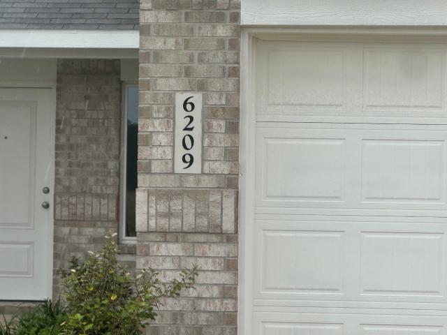 6209 Alder Creek