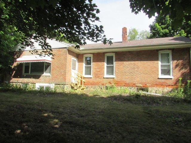 6209 E Atherton Rd, Burton, MI 48519