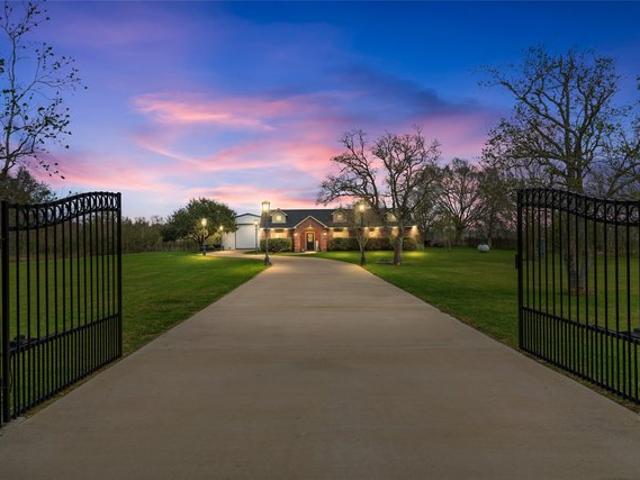 6209 E FM 1462 Rd, Rosharon, TX 77583