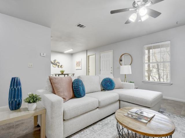 6209 Langham St, Austin, TX 78741 | MLS #9683 | Compass