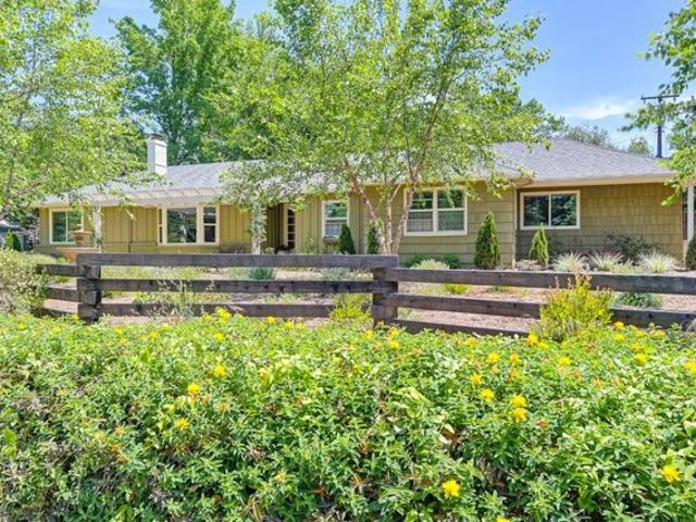 6200 Mahala Dr, Carmichael, CA 95608