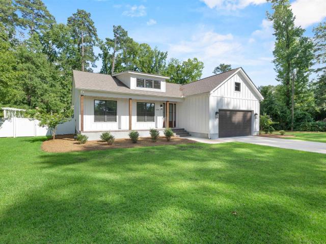 6200 Lakeshore Drive