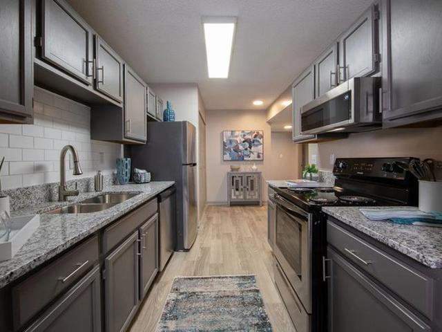 6200 Rime Village Dr NW, Huntsville, AL 35806