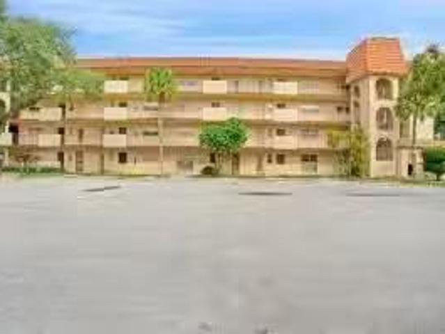 6200 S Falls Cir Drive, 310, Lauderhill, FL 33319