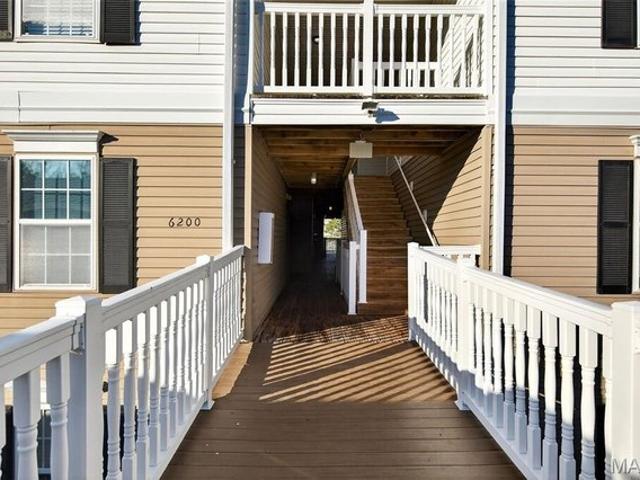 6200 Spring Creek Ln Unit 6000, O'Fallon, MO 63368