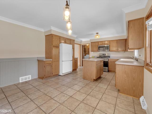 6200 W 128th Street