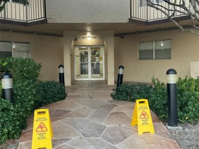 6201 N Falls Cir Dr Unit 309, Lauderhill, FL 33319