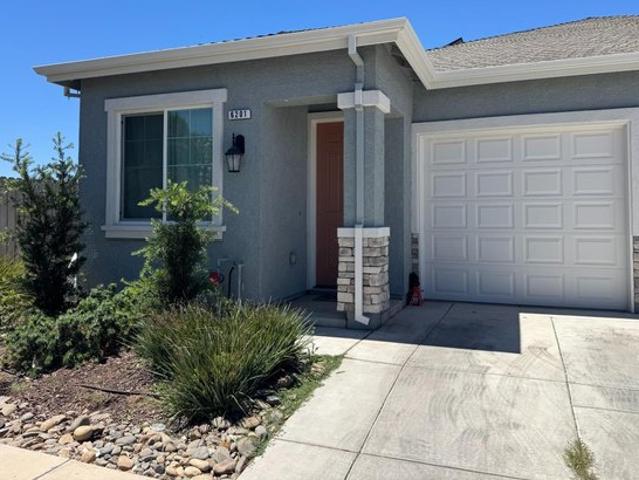 6201 Chavez Ct, Riverbank, CA 95367