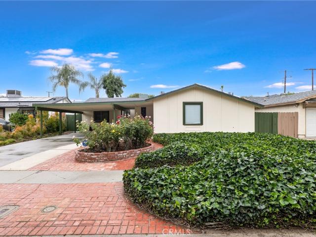 6201 Le Sage Ave, Woodland Hills, CA 91367 | MLS #SR26087 | Compass