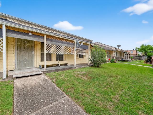 6201 Ranchester Dr, Unit 4, Houston, TX 77036 | MLS #44322